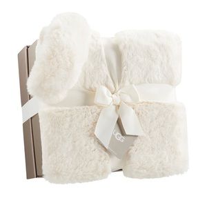 UGG | Bedding | New Ugg Mammoth Throw And Eye Mask Gift Set In Neutral ...